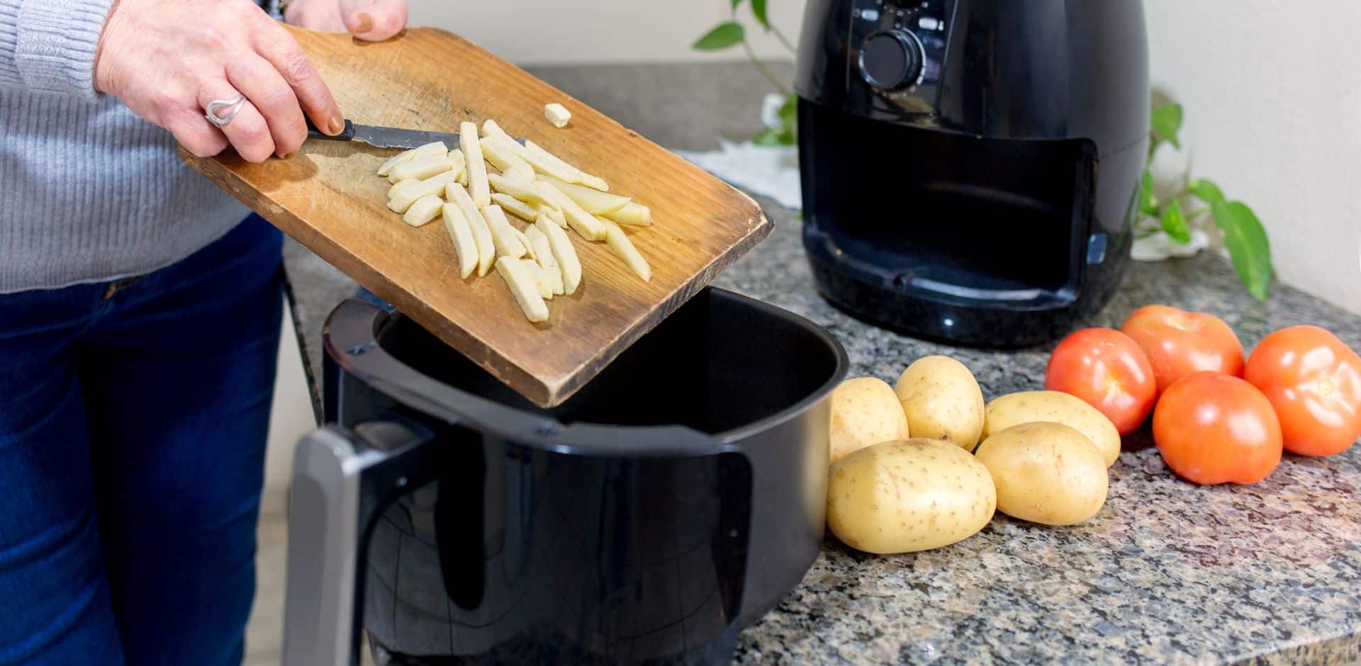 Få 8 ekspert svar på dine spørgsmål til airfryer tilberedning af mad.