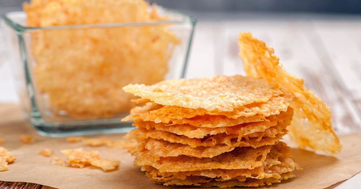 Parmesan chips i airfryer – sprøde flager på 6 minutter